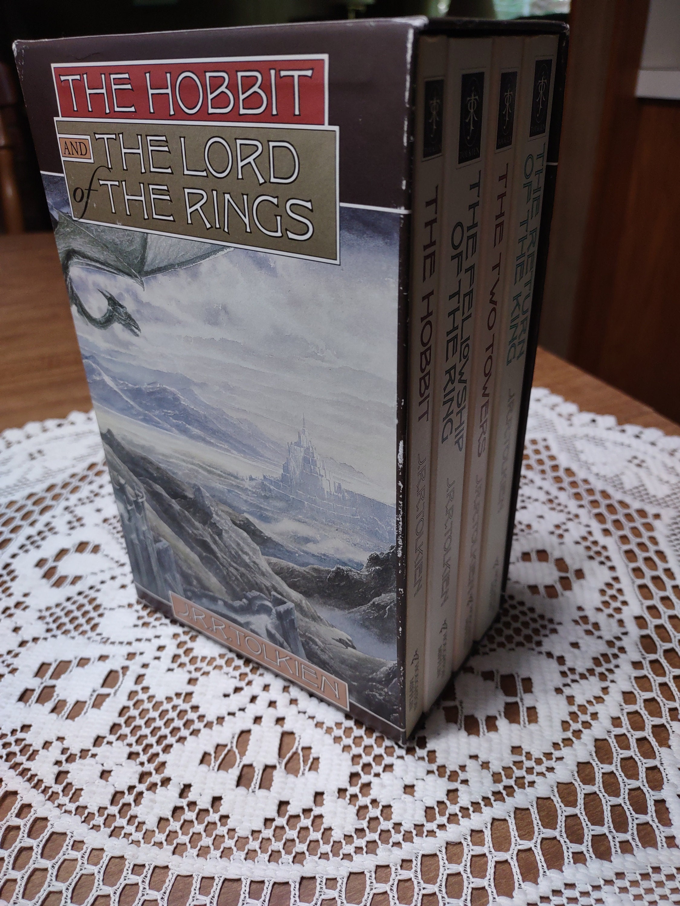 The Hobbit & the Lord of the Rings Papeback Box Set Byj.r.r. Tolkien - Etsy