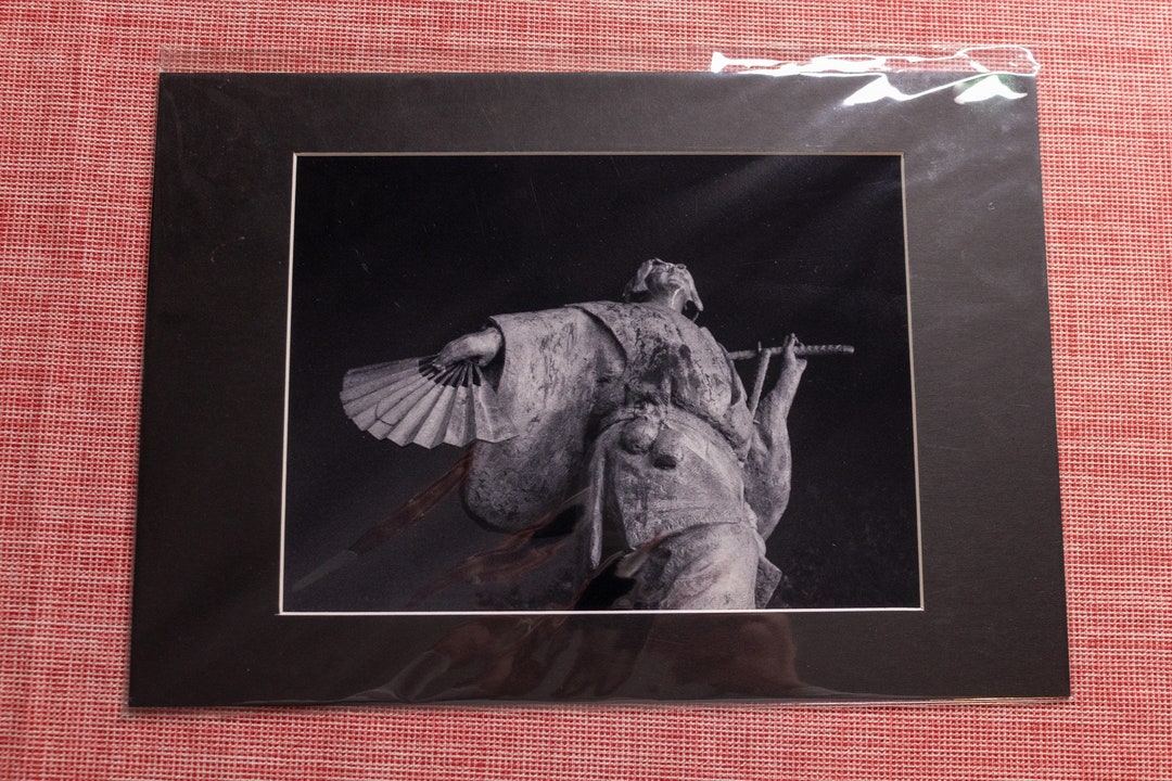 Isumo No Okuni Statue Art Print, Kyoto Kabuki, Black & White ...