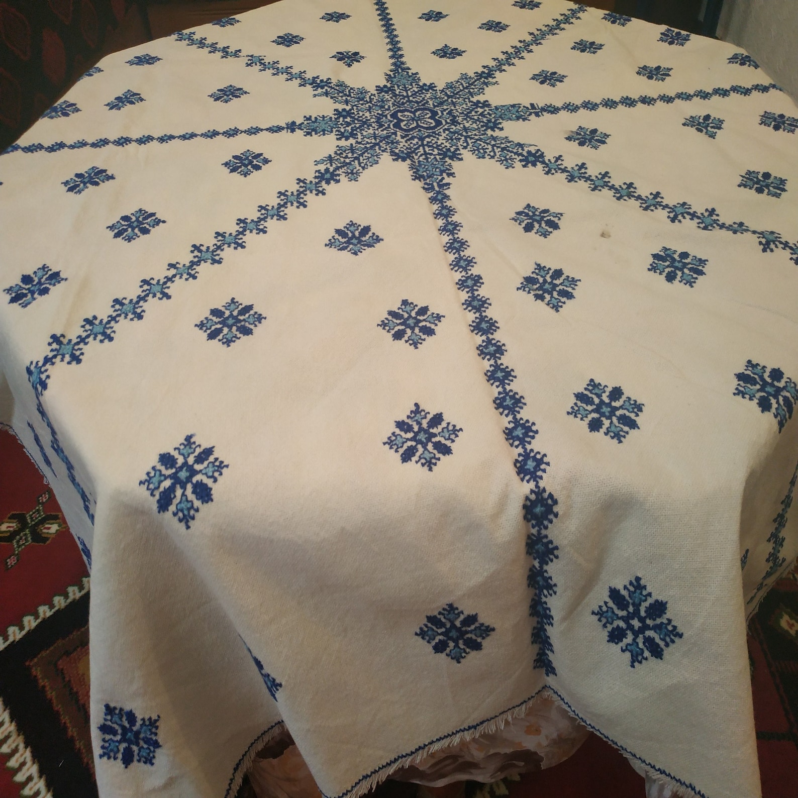 Nappe Ronde De Table Brodée Marocaine Fait a La Main - Etsy