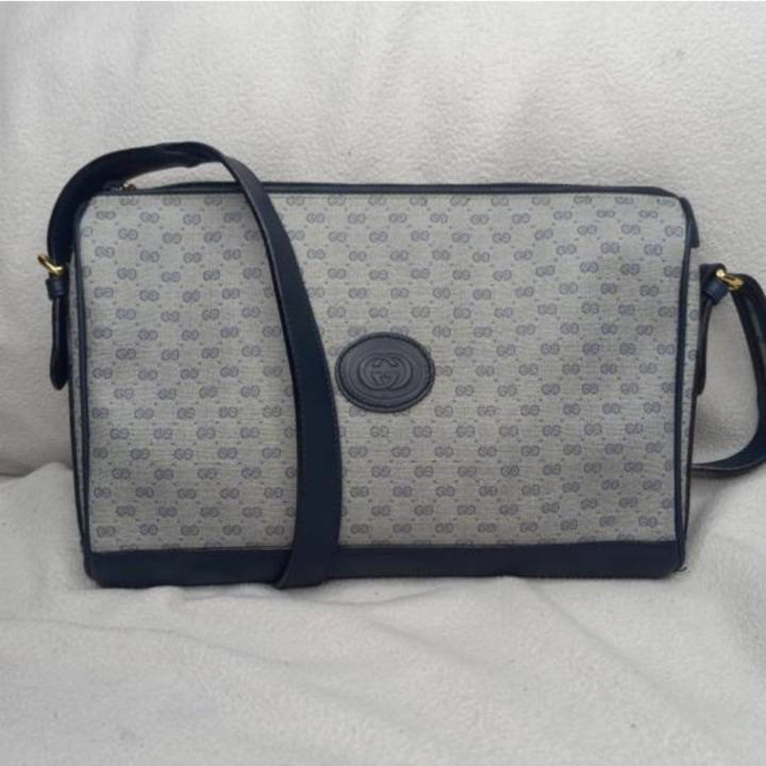 Authentic Vintage Gucci Interlocking GG Monogram Clutch Crossbody Bag ...