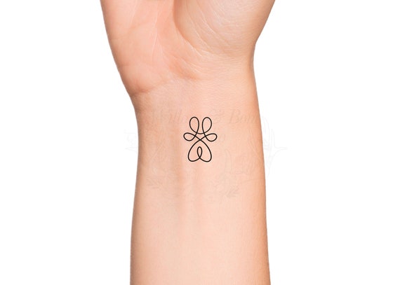 Family Tattoos For Women On Wrist