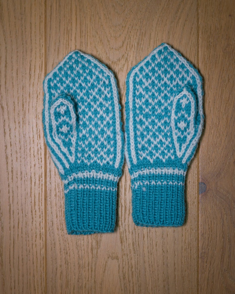 Half Star Mitten Mini - Knitting Pattern - Etsy