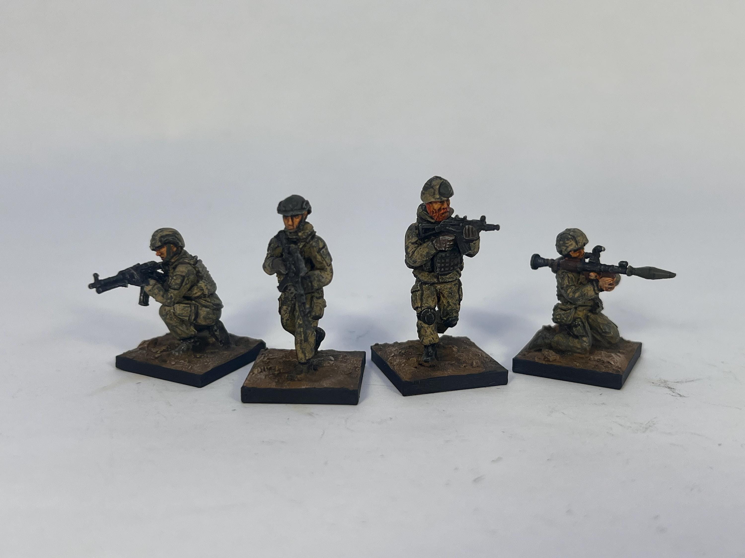 28mm Ukrainian Modern Infantry Fire Team With Vehicles T-72 M2 Bradley ...
