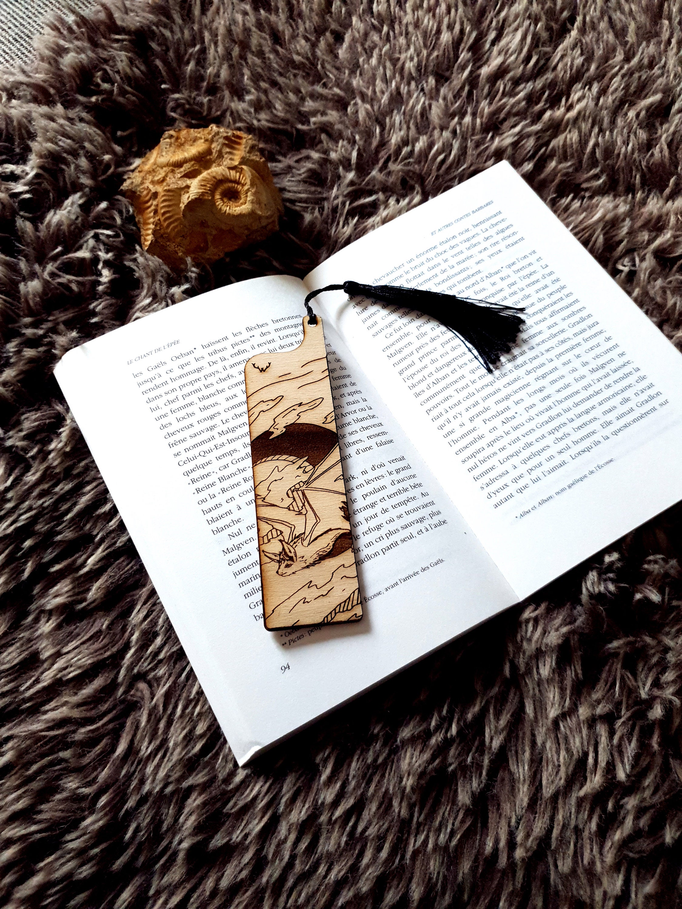 Customizable Wooden Bat Bookmark / Engraved Bookmark / Illustration ...