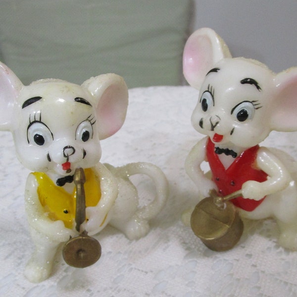 Plastic Mouse - Etsy
