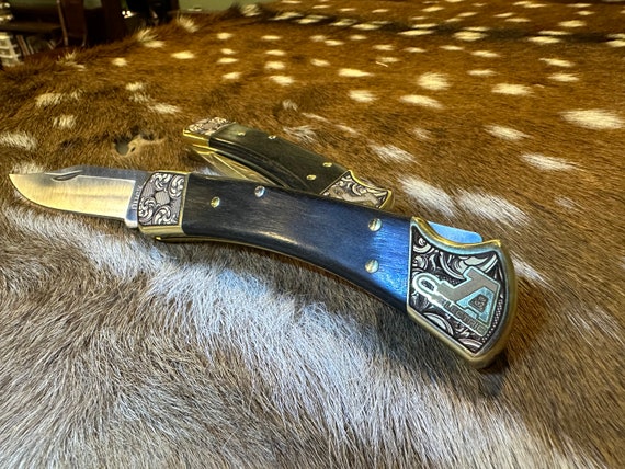 Buck 110 Hunting Knives