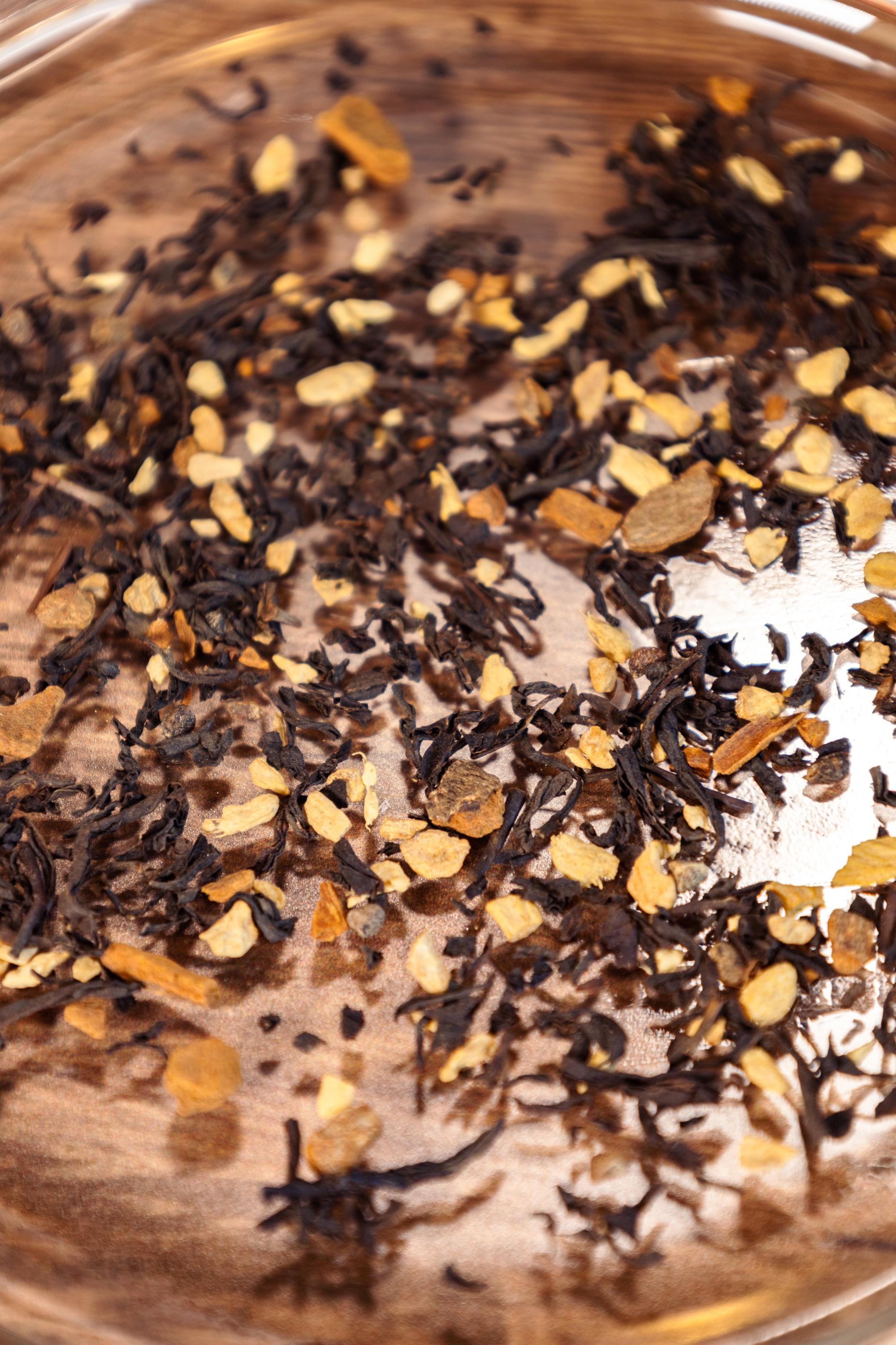 Qatari Karak Chai Fragrant Blend of Black Tea, Cardamom, Cinnamon ...