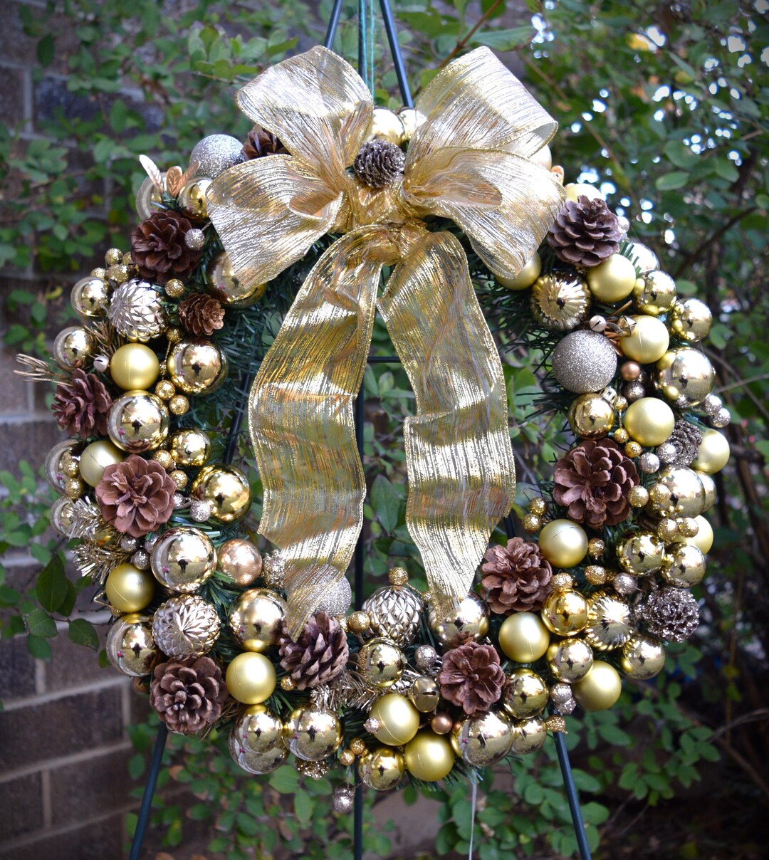 Christmas Wreath, Gold Themed Christmas Wreath, Gold Glam Ornament ...