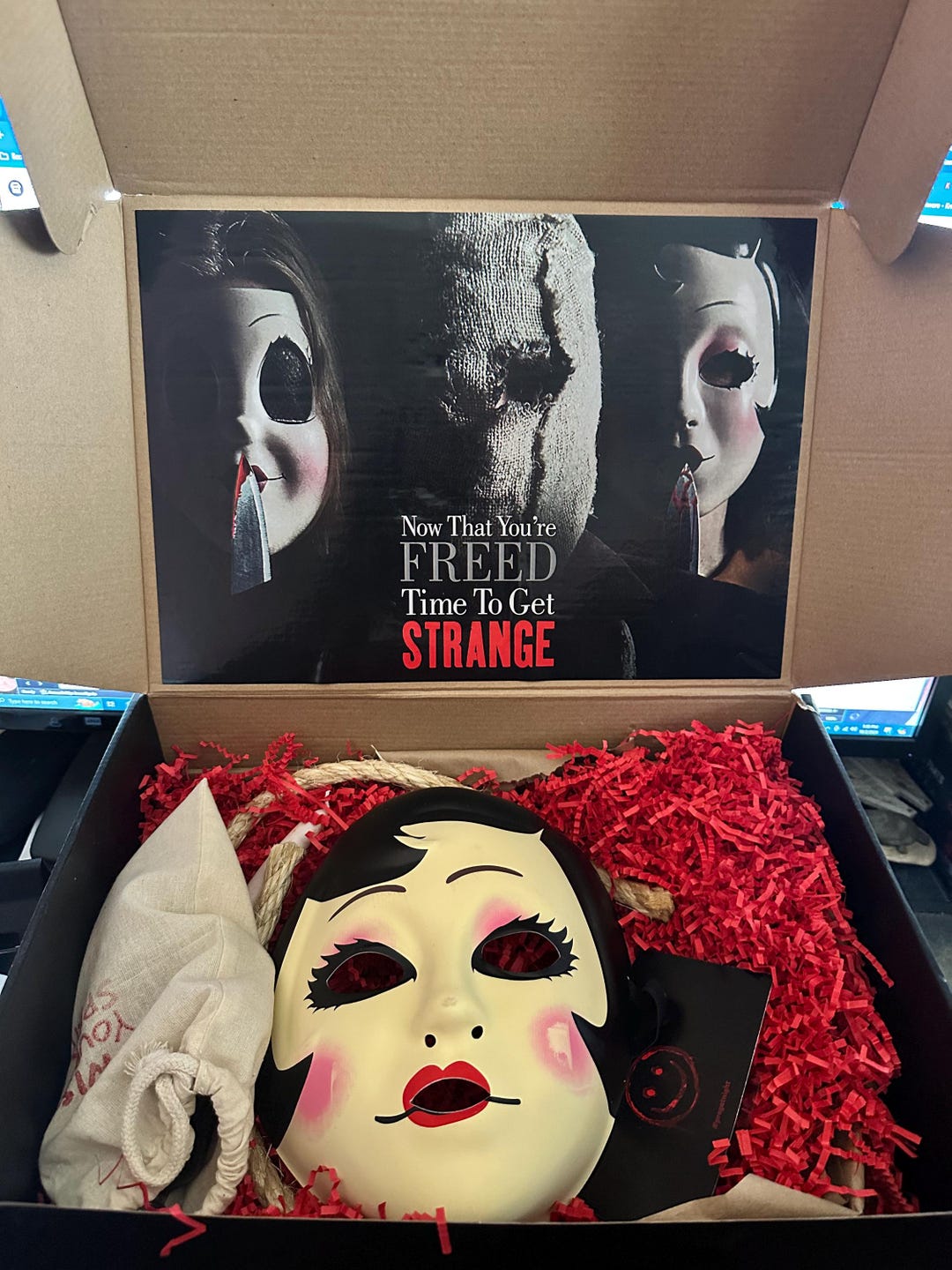The Strangers Collectors Black Box Set - Halloween Mask, Halloween ...