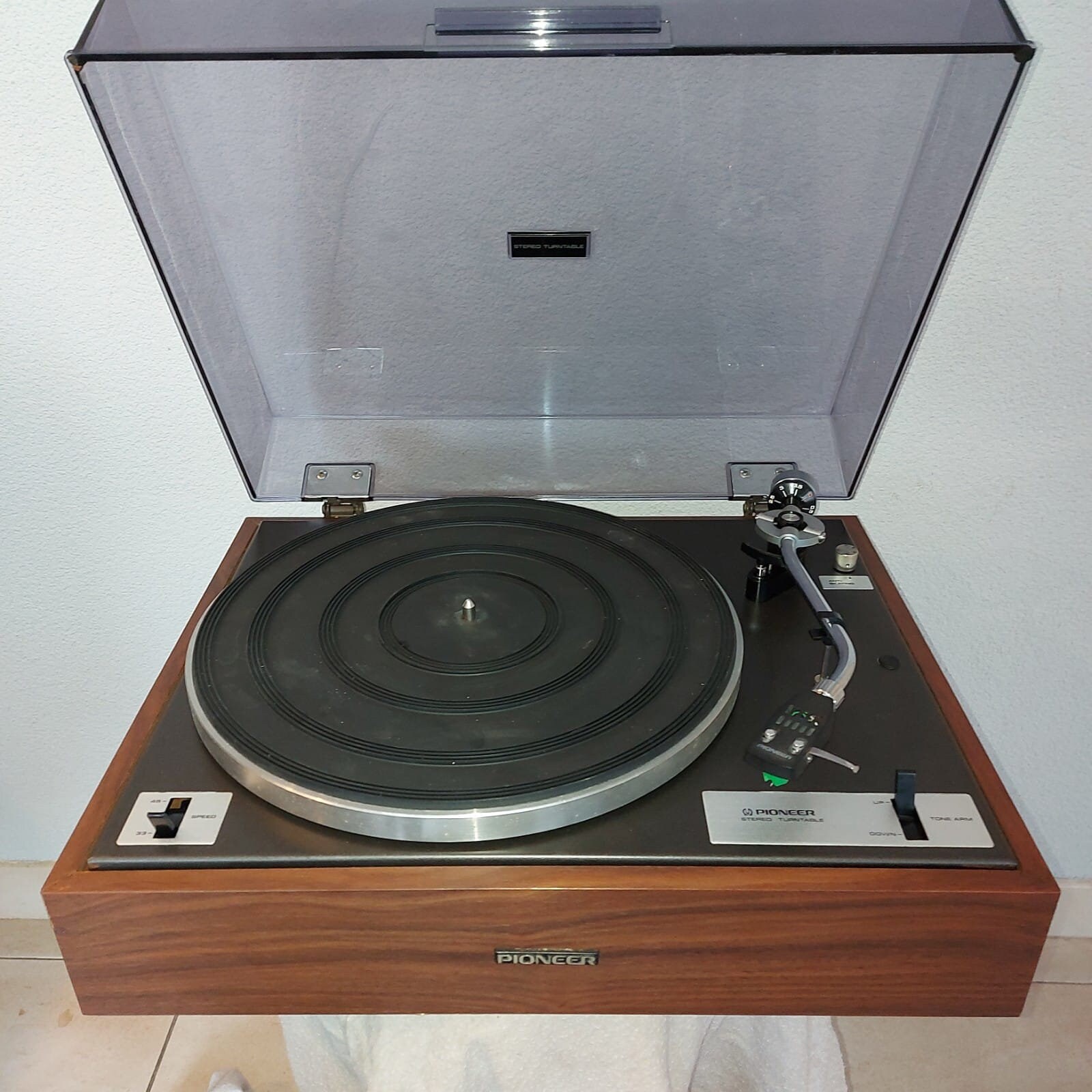 Luxman Turntable for sale | Only 2 left at -60%