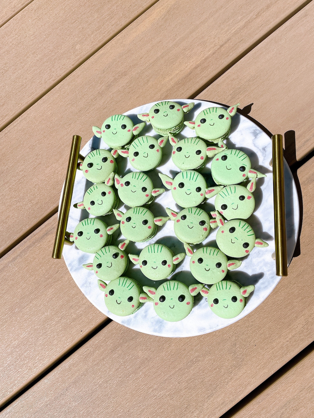 Yoda/grogu Star Wars Macarons - Etsy