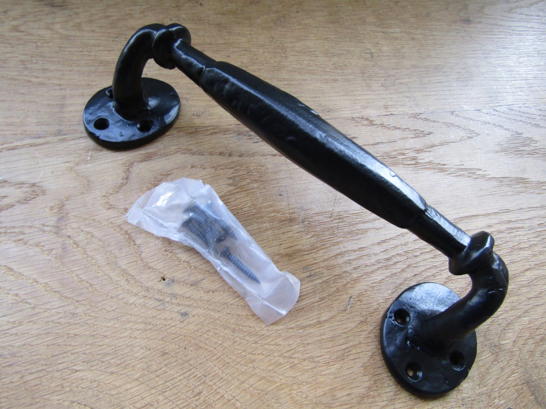 Rustic Iron Door Pull Handle Heavy Cast Iron Old English Vintage ...