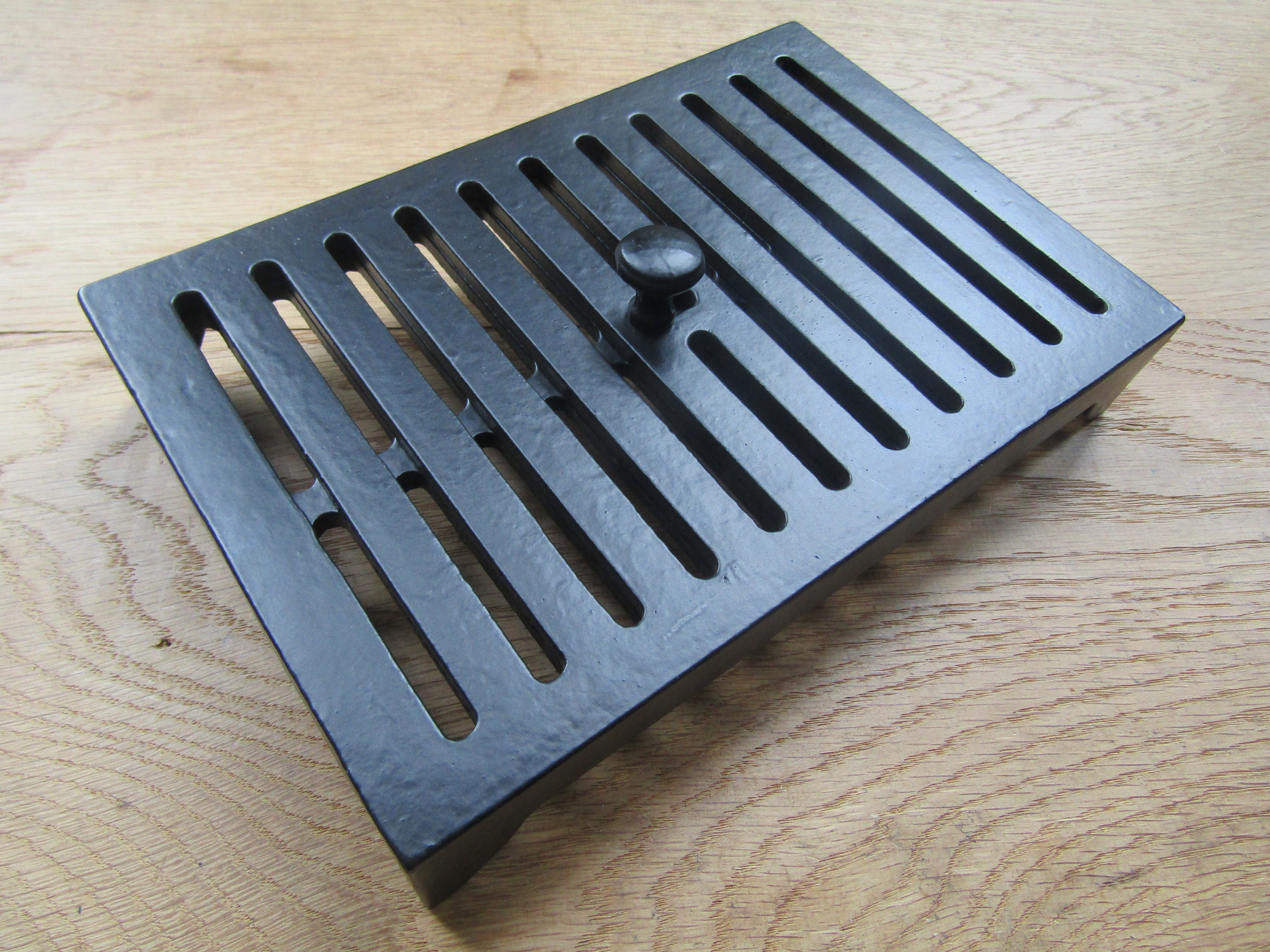 Cast Iron Heavy VINTAGE VICTORIAN Air Brick Ventilation Grille Wall Air ...