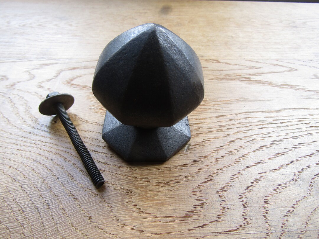 Rustic Iron Centre Door Knob Pull Handle on Rose Center Door Knob Round ...