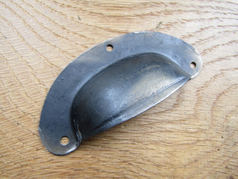 Rustic Steel Cup Shell Handle Vintage Rustic Cupboard Cabinet Drawer ...