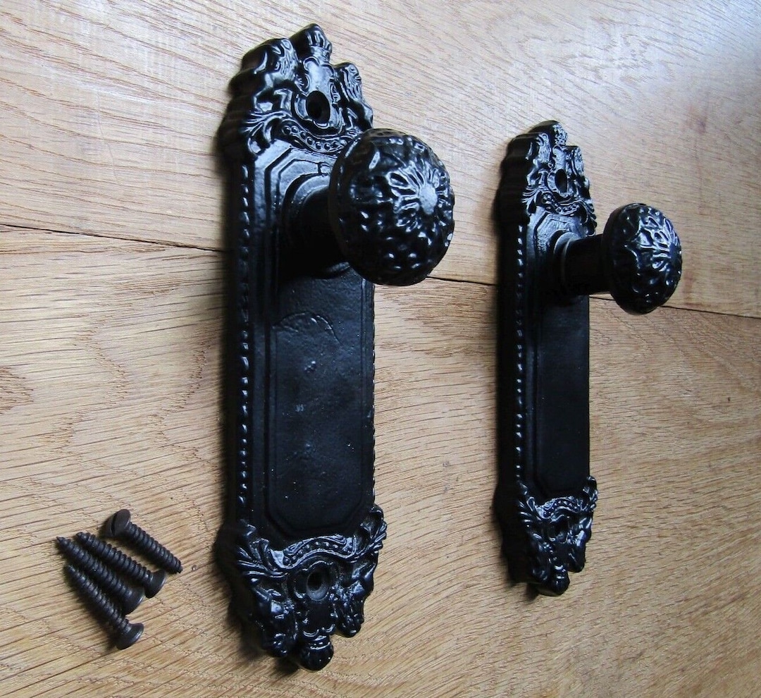 PAIR of Cast Iron Rustic Vintage Victorian Retro Door Knob Hook Shabby ...