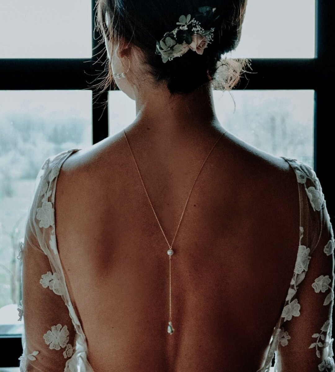 Pearl and Crystal Back Necklace - Wedding Back Jewelry. - Etsy