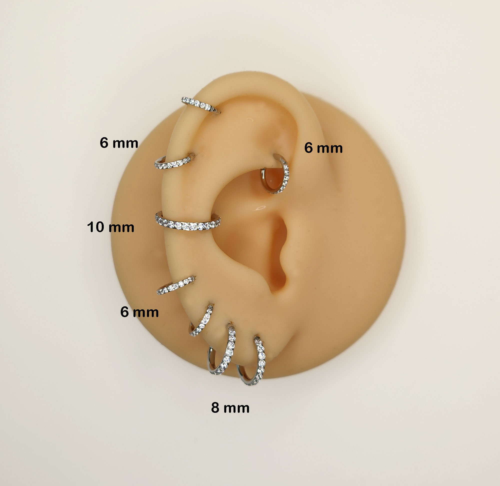 Ohrpiercing Ohrring Helix Conch Piercing Rook Piercing Nasenring Septum ...