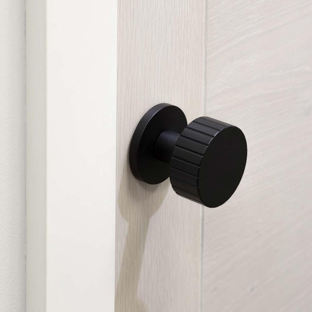 The Cog Mortice Door Knob Combines Functionality With a Sleek Design ...