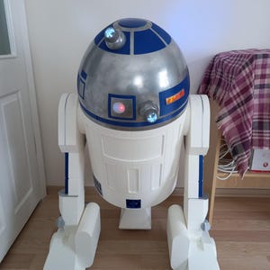 Life Size R2-D2 Droid Remote Control 3D Character 3D Sculpture Movie ...
