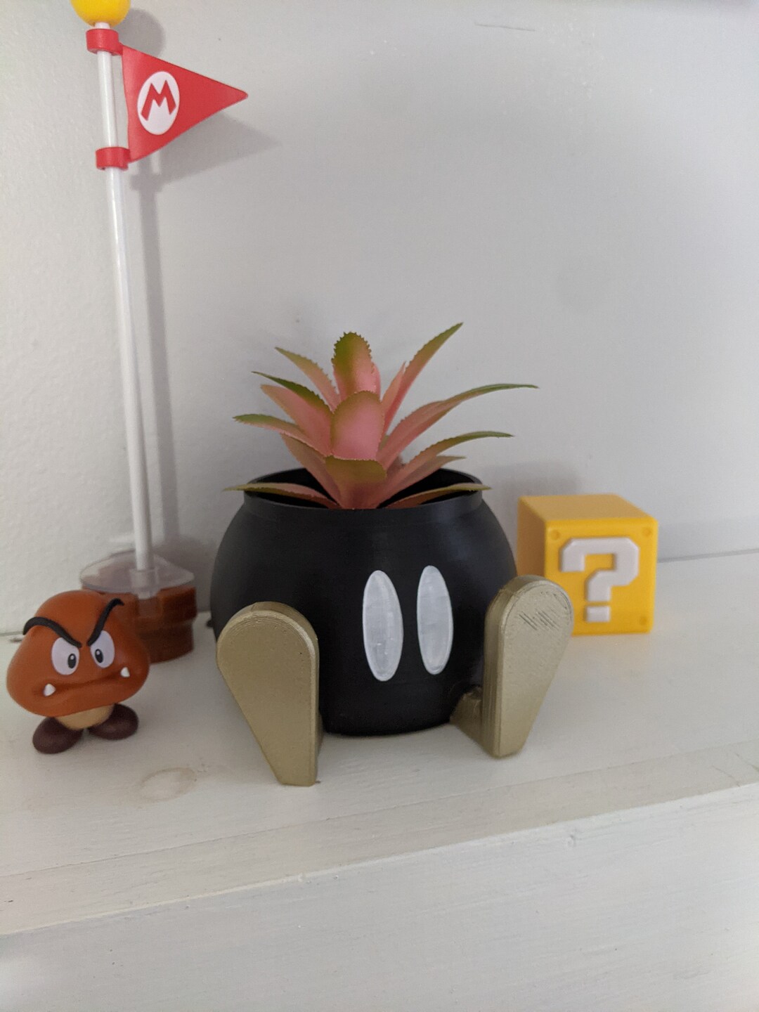 Super Mario Bomb-omb Desktop Succulent Planter - Etsy