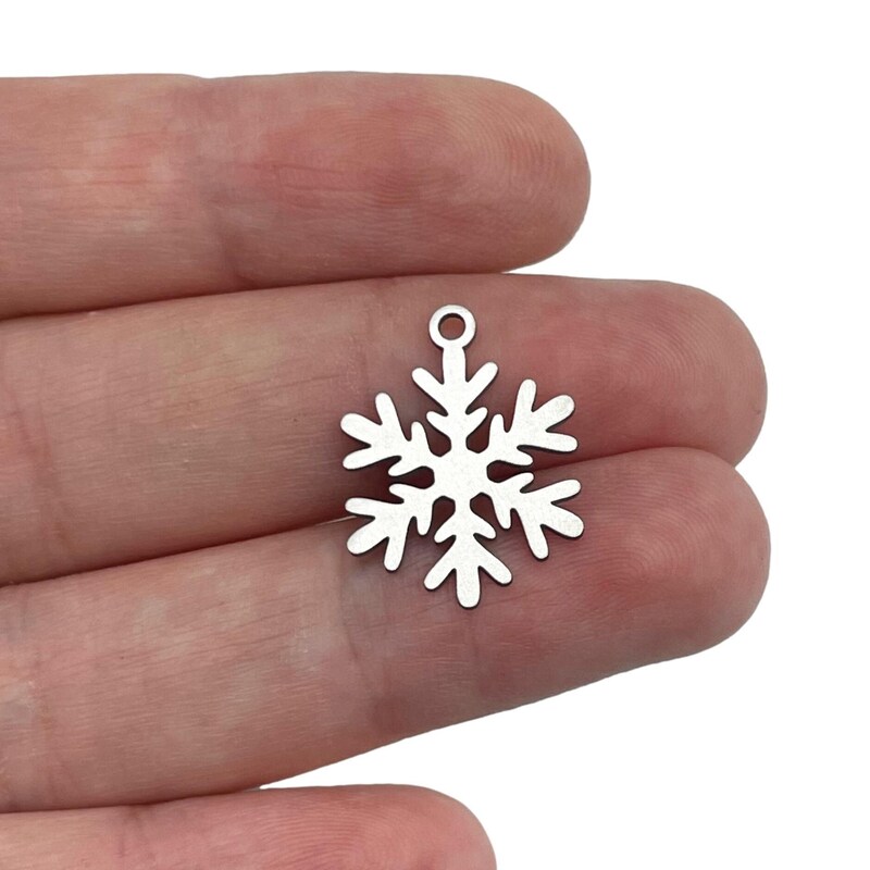 Snowflake Necklace - Etsy