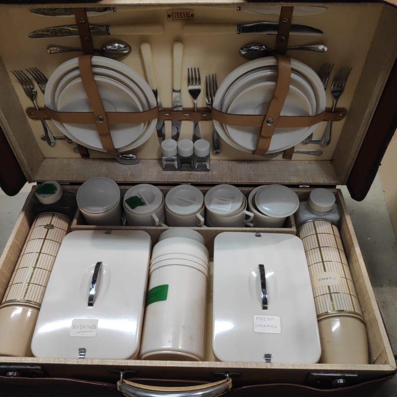 Vintage Picnic Set - Etsy UK