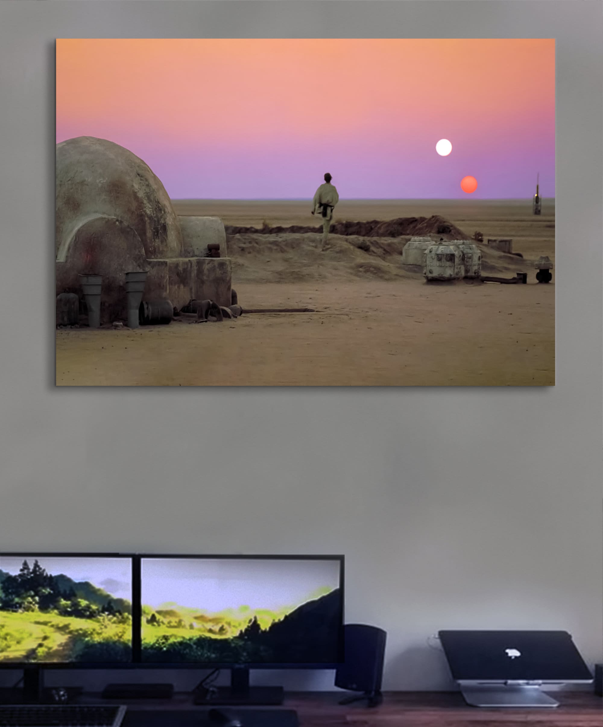 Luke Skywalker Watching Sunset of Two Suns of Tatooine, Star Wars ...