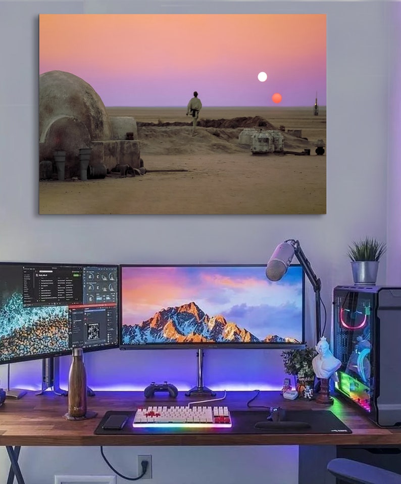 Luke Skywalker Watching Sunset of Two Suns of Tatooine, Star Wars ...