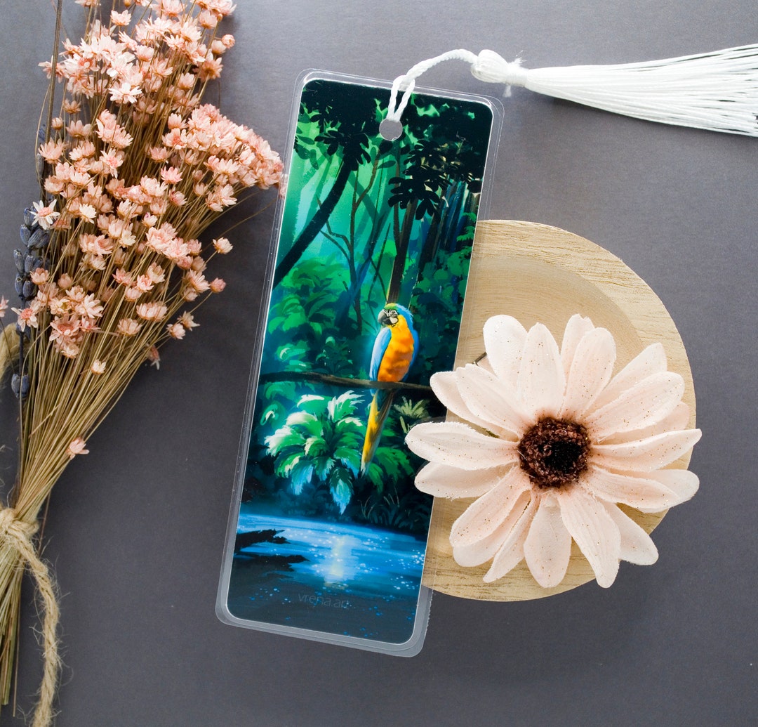 Macaw Parrot Bird Bookmark Gift for Book and Animal Lovers White Tassel ...