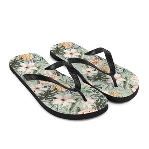 TROPICAL JUNGLE Flip-flops With Hibiscus Rose Flowers Pineapples & Palm ...