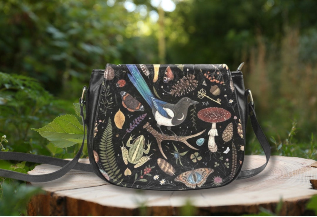 MAGPIE BIRD MYSTICAL Crossbody Saddle Bag, Mystical Forest Shoulder Bag ...