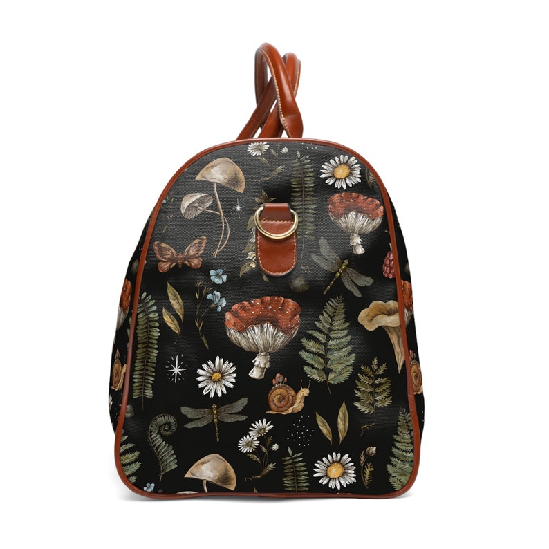 MUSHROOMS SNAIL & FERN Goblincore Carry on Waterproof Travel Bag ...