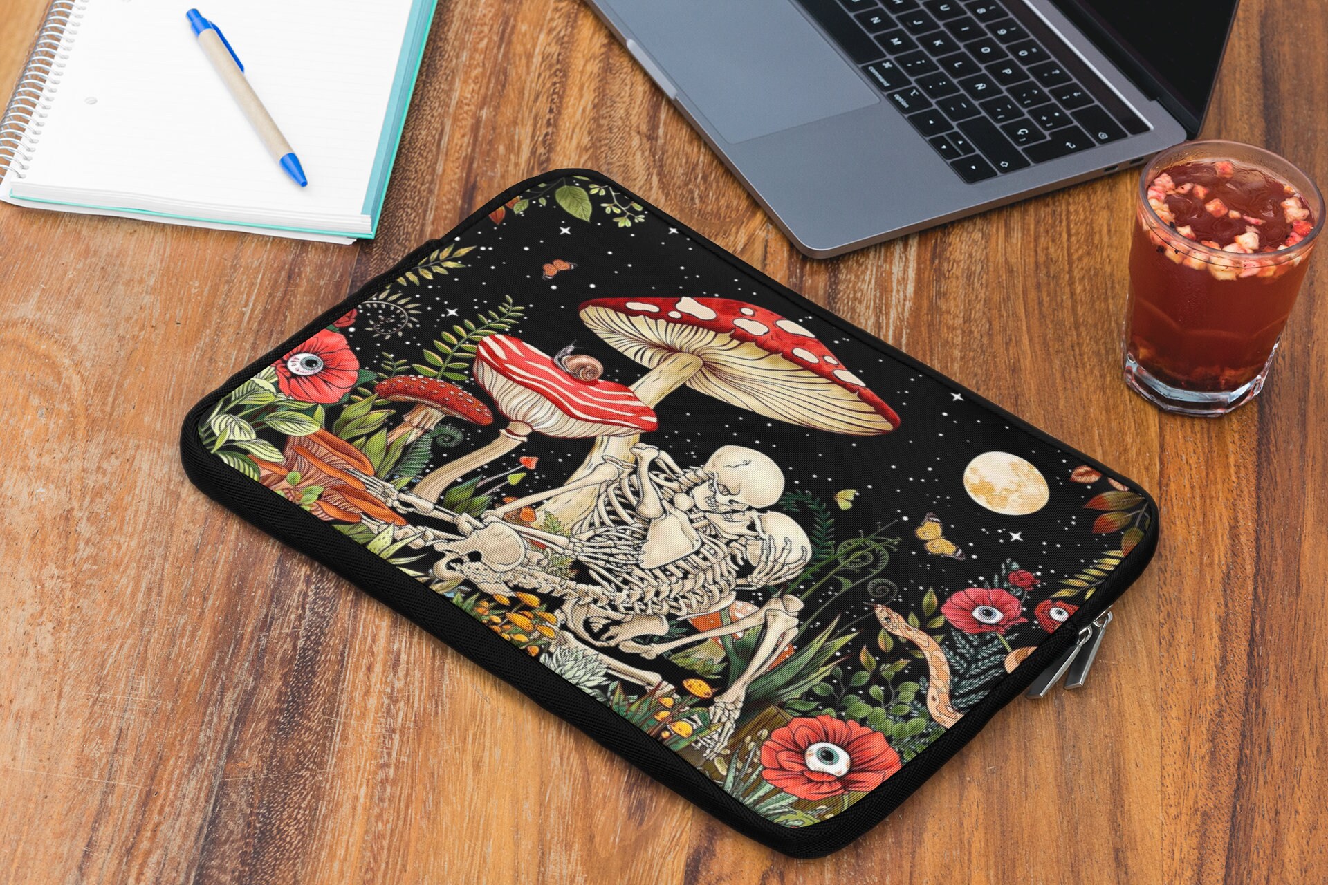 ROMANTIC HALLOWEEN Laptop Sleeve With Skeleton Lovers & Mushrooms ...