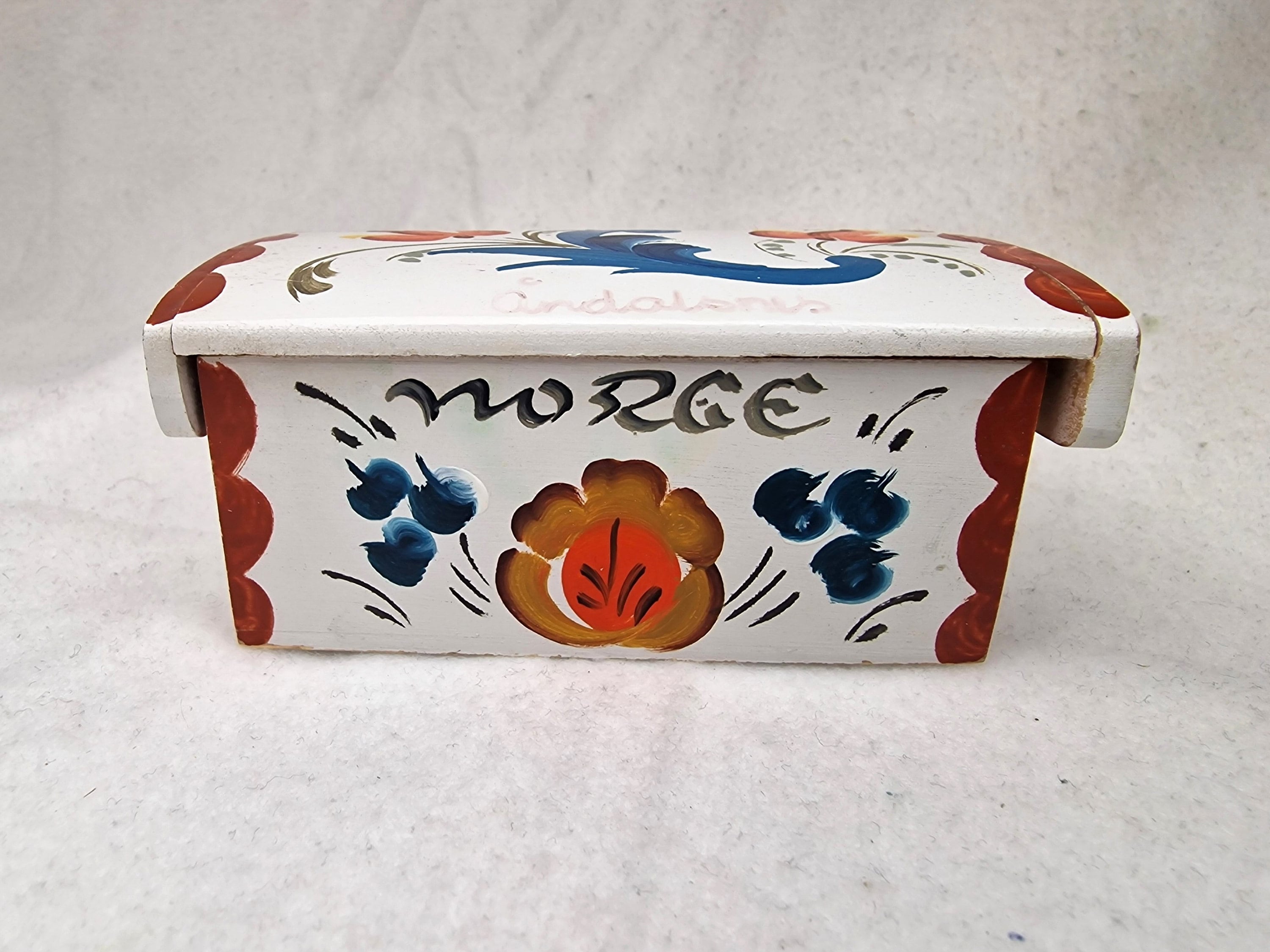 Norwegian Traditional Rosemaling Rose Painted Wooden Box. Hinged Lid ...