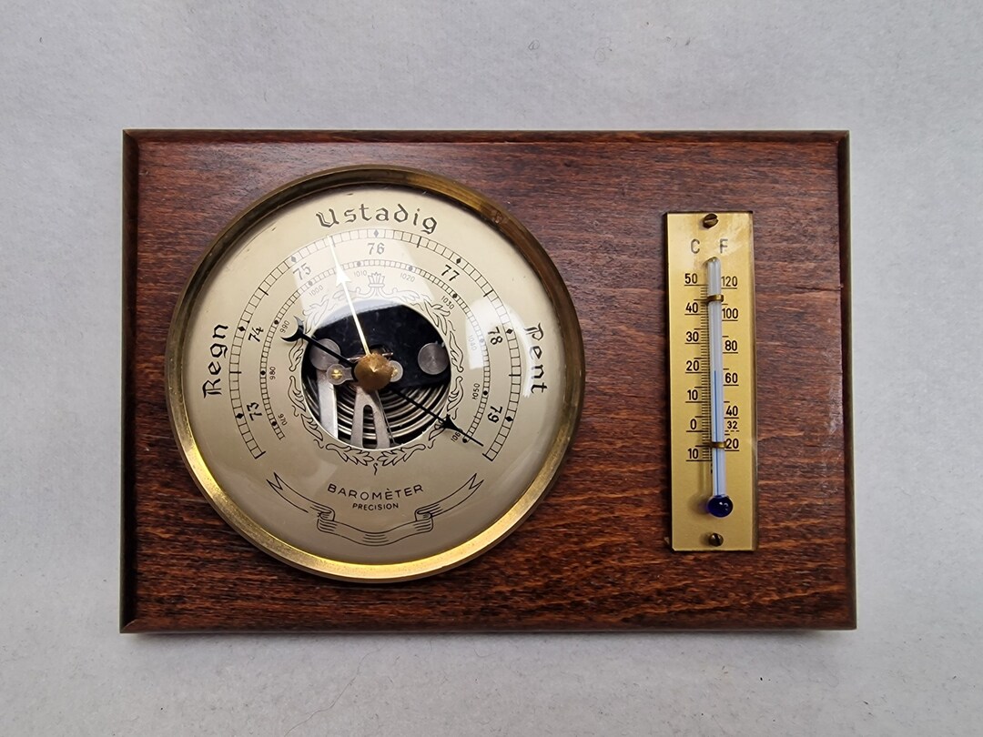 Wooden Barometer & Thermometer. Wall Hanging Wood and Brass Barometer ...