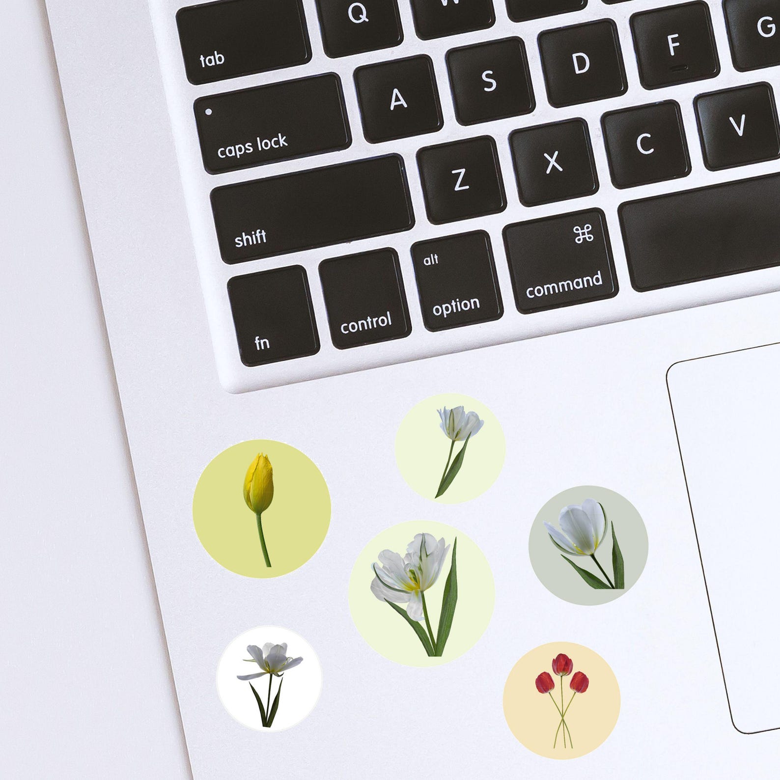 Red Tulip Bouquet Circle Envelope Seal Sticker, Round Sticker Sheet of ...