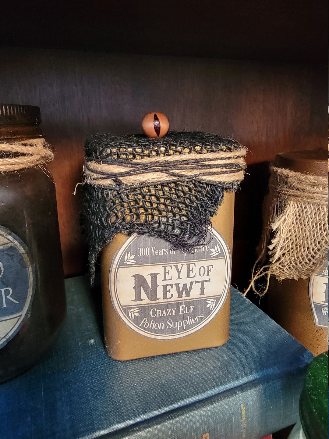 Eye of Newt | Apothecary | Potion Jar Tin - Etsy