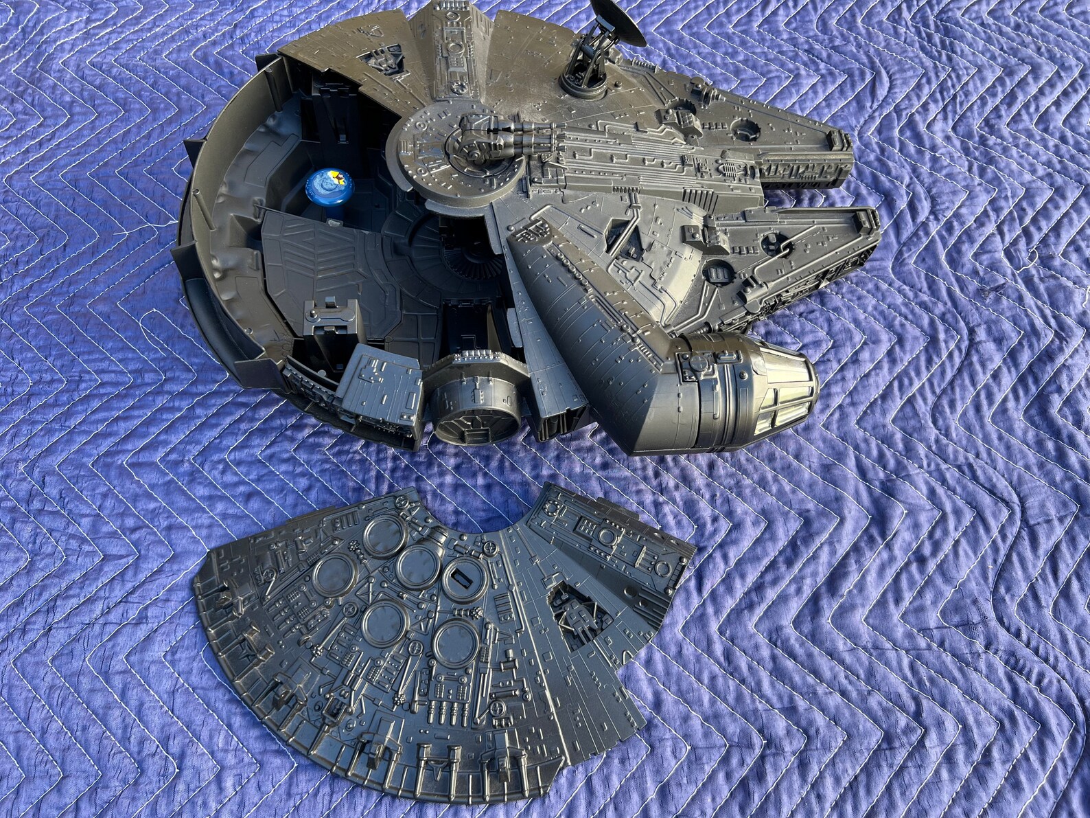 Star Wars Millennium Falcon Toy Black painted - Etsy