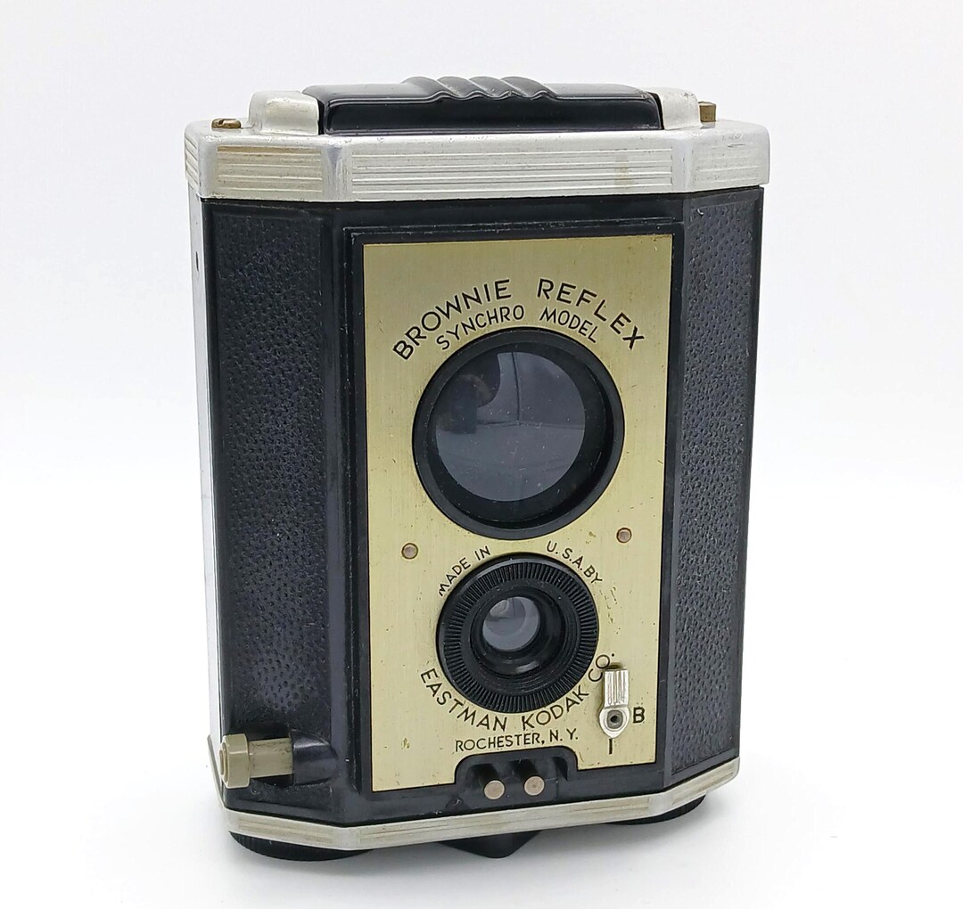 1940s Kodak Brownie Reflex Camera: Vintage Photography Prop (user ...