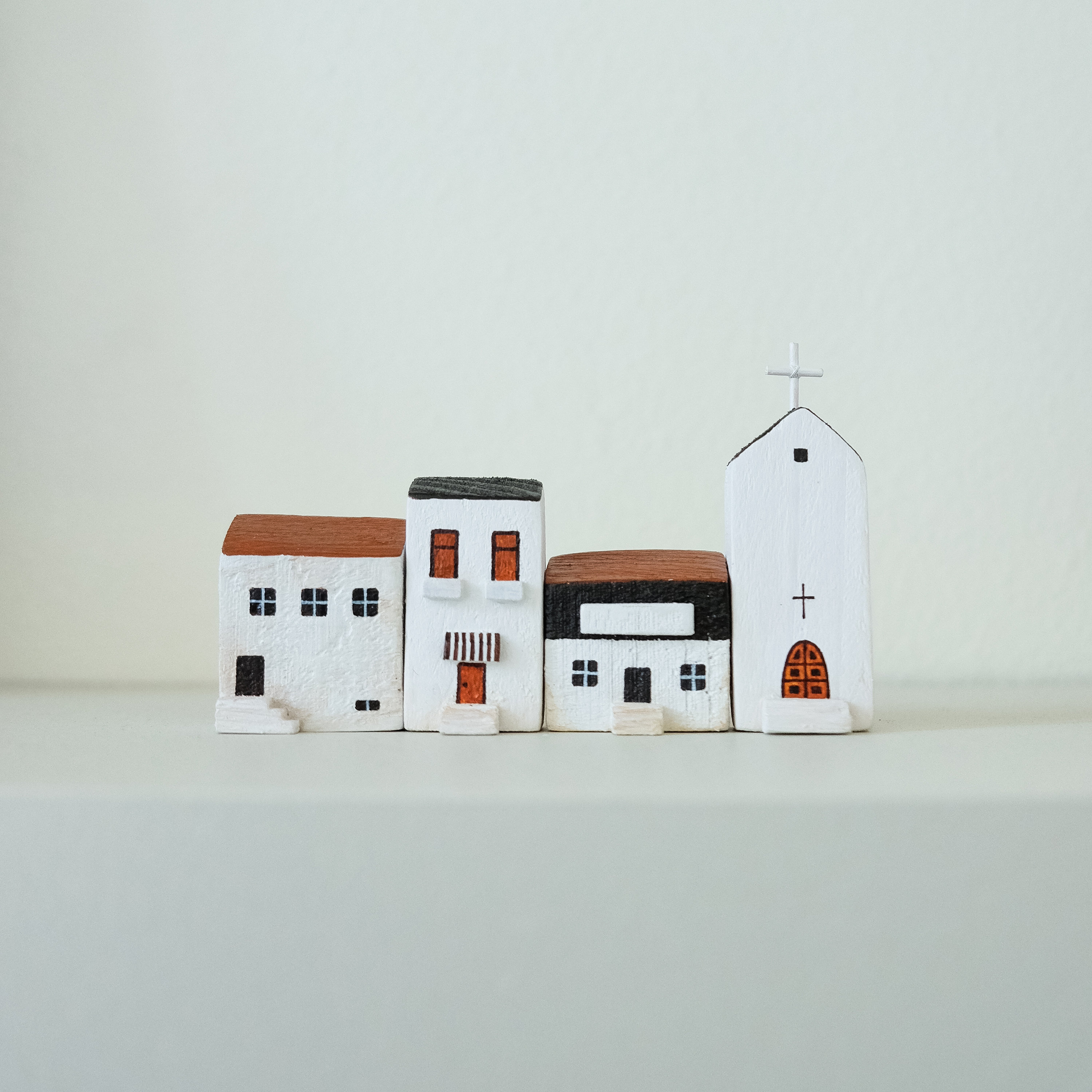 Mini Houses Wood Art Ornaments,church Town House , Decorative Landscape ...
