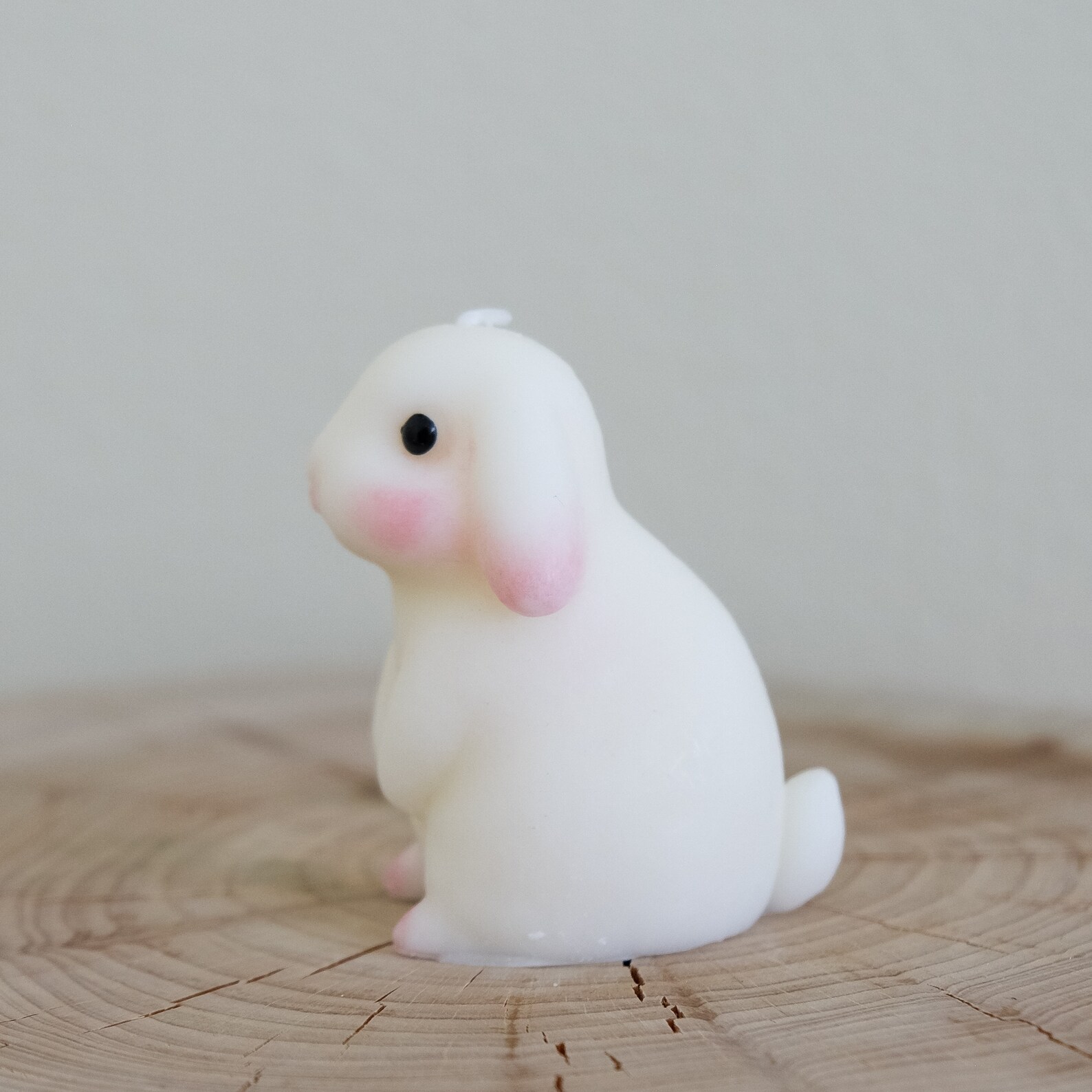Handmade Rabbit Candle, White Peach Oolong Tea Scented Soy Wax - Etsy