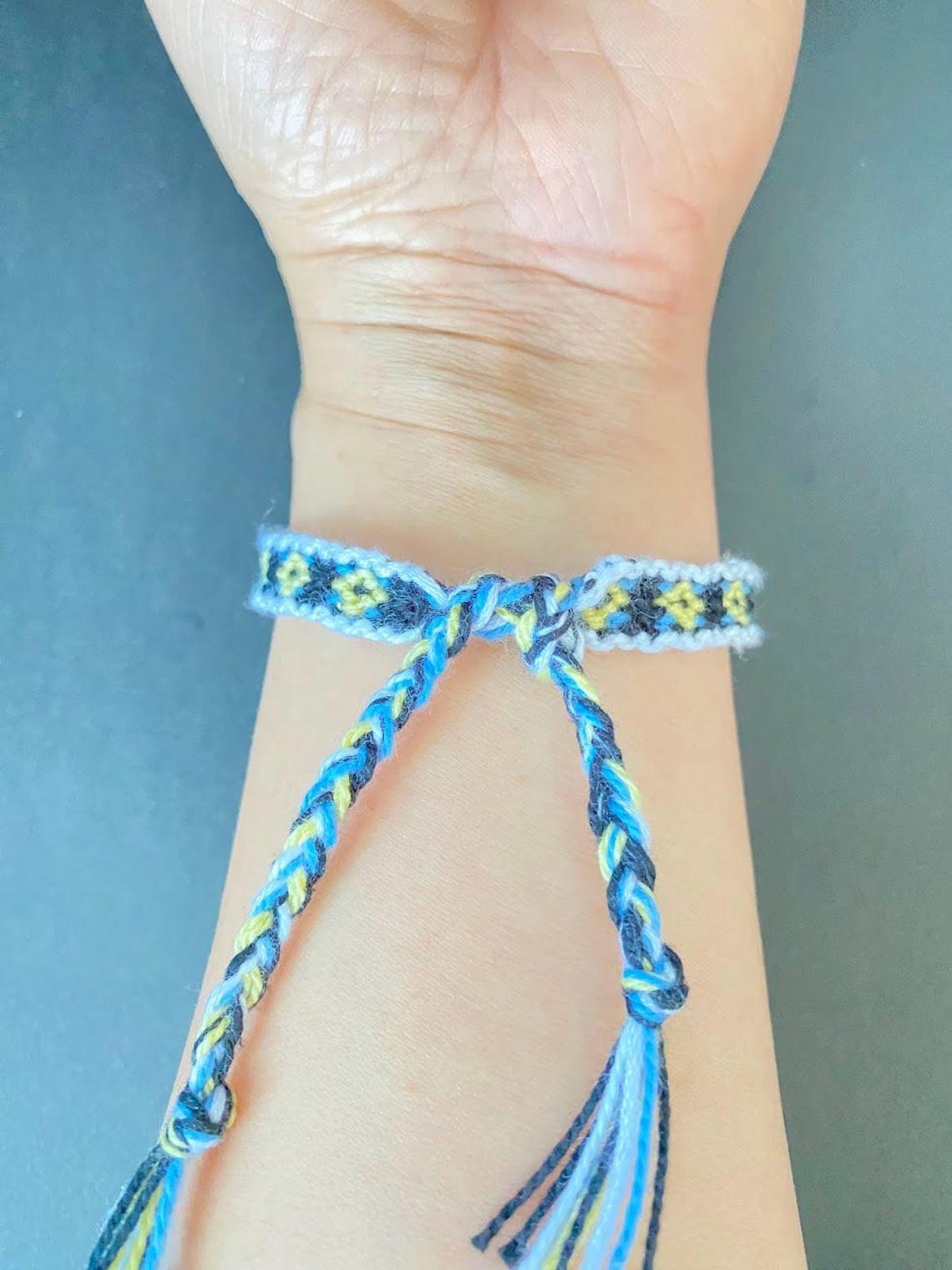 Macrame Bracelet Tutorial and Braid Pattern - Yellow Chamomile ...