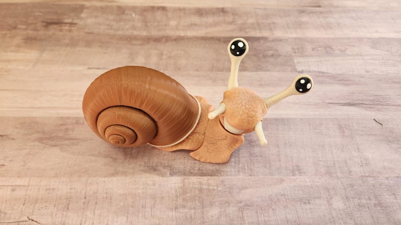 Large Articulated Snail Fidget: 3D Printed Desk Decor - Etsy
