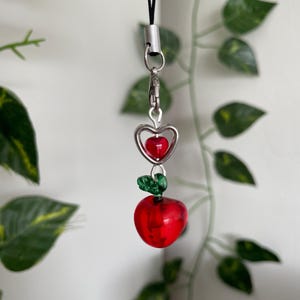 Love and Deepspace Apple Keystrap Charm Caleb | Zayne Snowflake ...