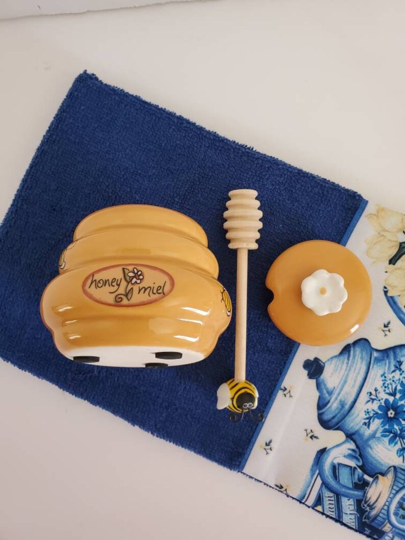 Vintage Ceramic Small Yellow Beehive Shaped Honey Pot and Lid With Wood ...