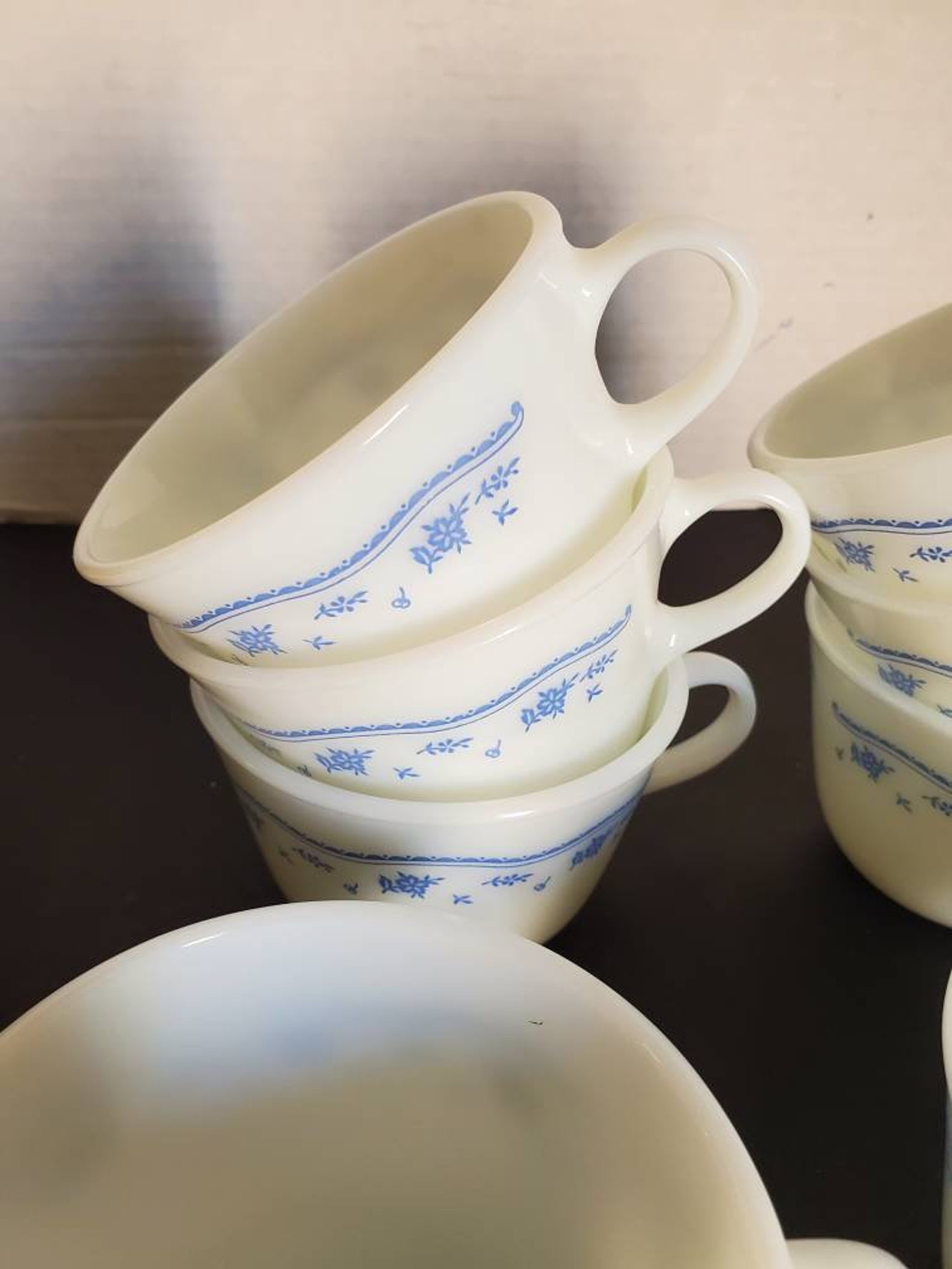 Vintage 8pc Pyrex Milk Glass With A Morning Blue Floral Pattern Design ...