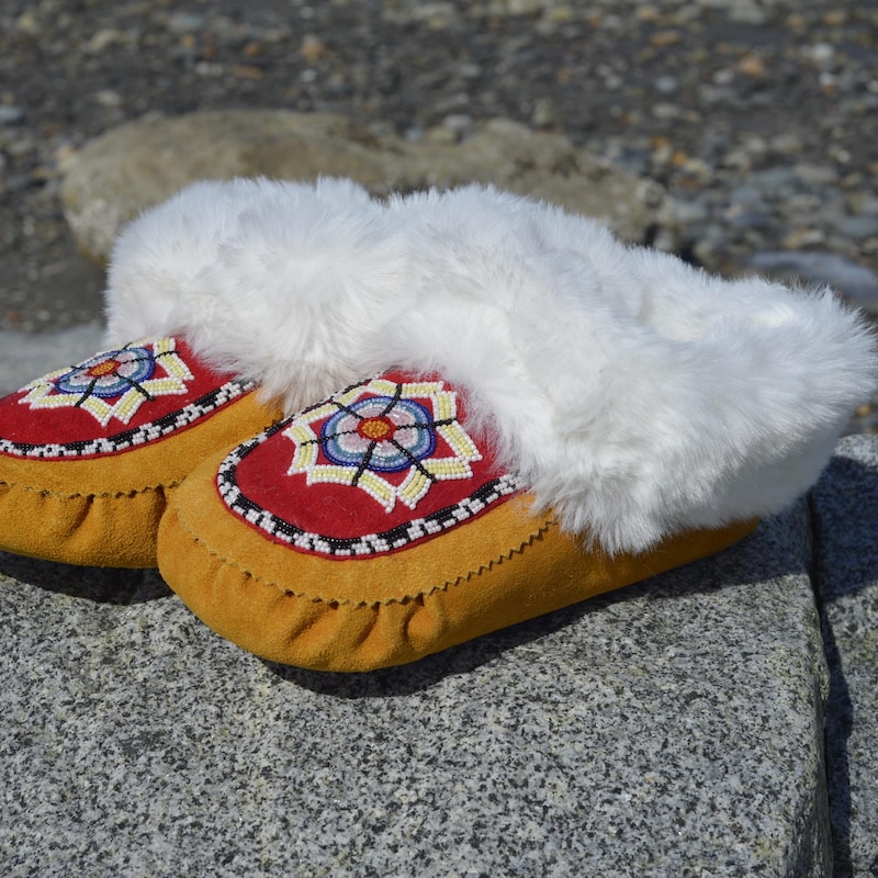 Authentic Native American Moccasins - Etsy