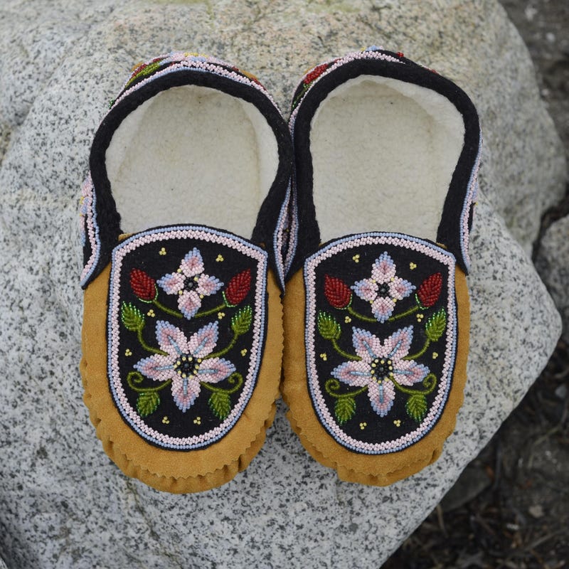 Slippers Canadian - Etsy