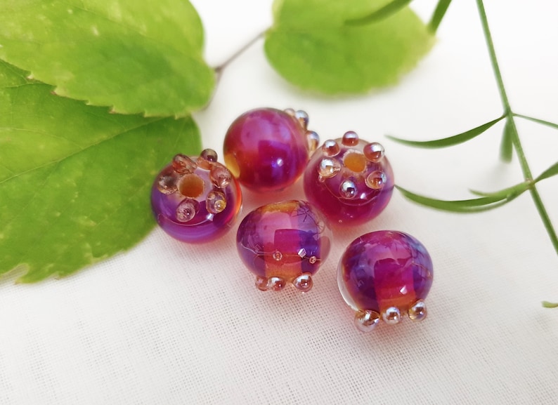 MAGICAL FAERIEBERRIES GLASS Beads, 10mm Delicate Beautiful Fantasy ...